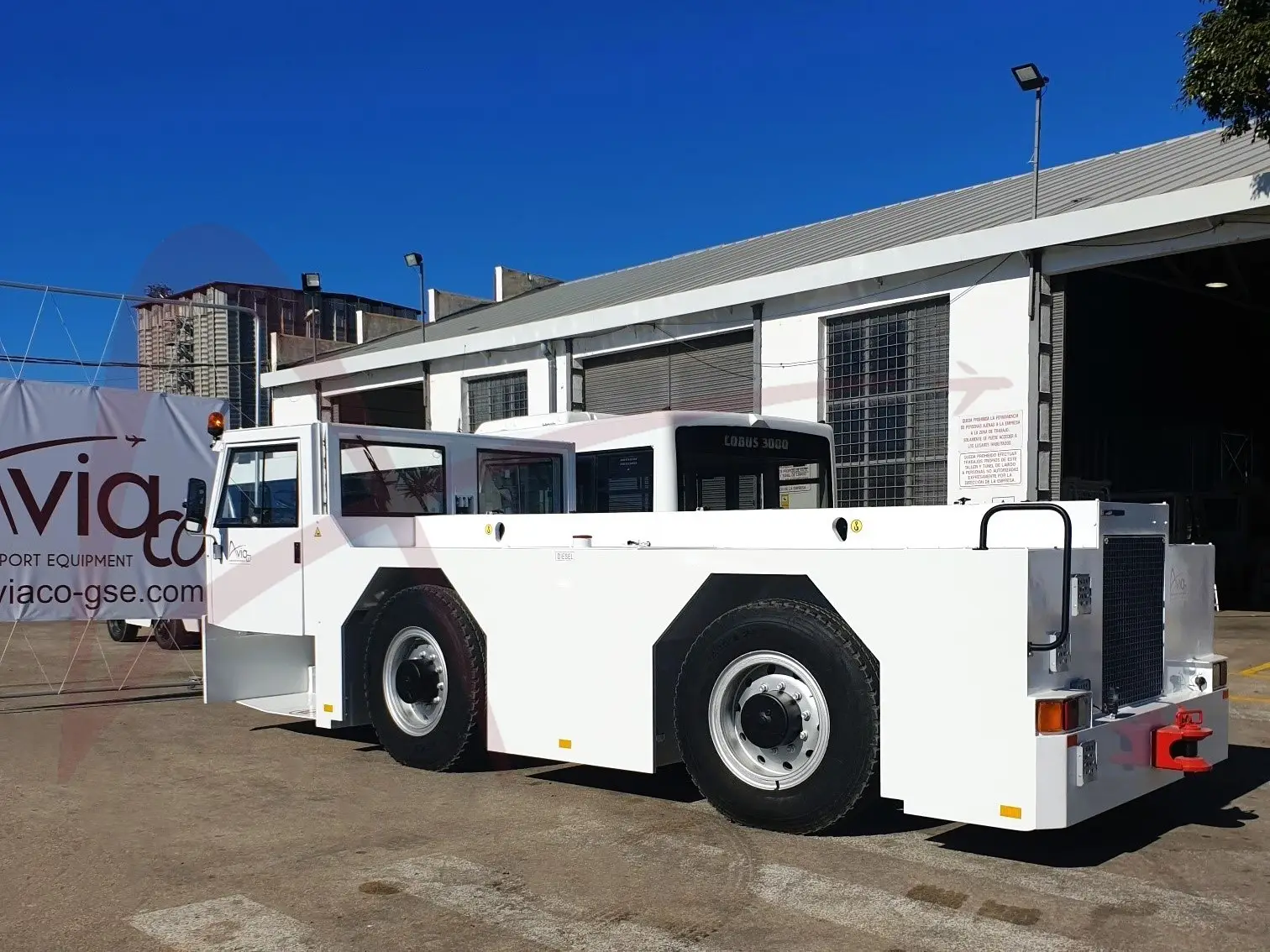 SCHOPF F180 | Pushback Tractors / Tugs | Aviaco GSE