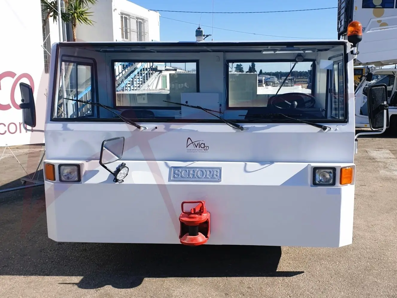 SCHOPF F180 | Pushback Tractors / Tugs | Aviaco GSE