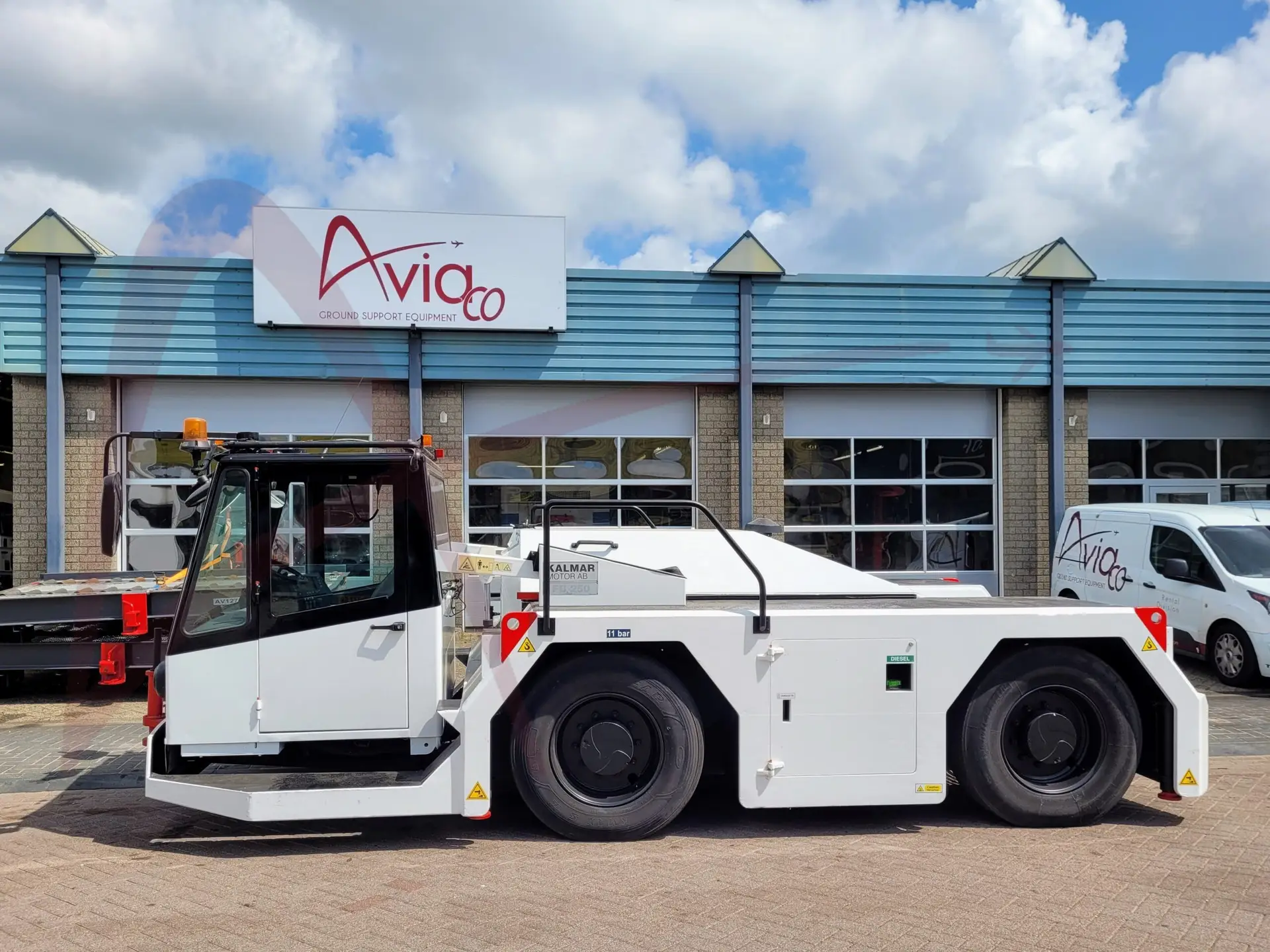 KALMAR MOTOR AB FB 250 | Pushback Tractors / Tugs | Aviaco GSE