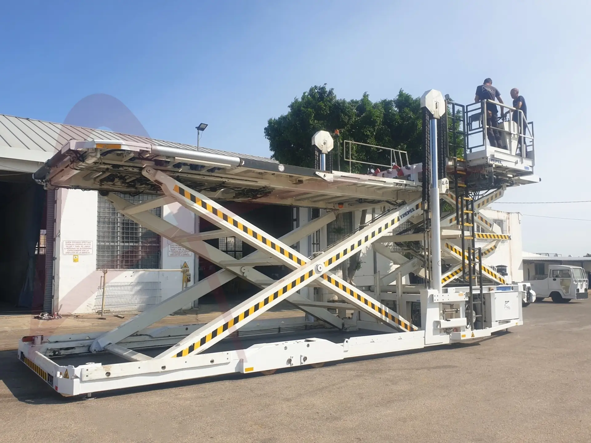 TREPEL CHAMP 140 | Cargo Loaders | Aviaco GSE