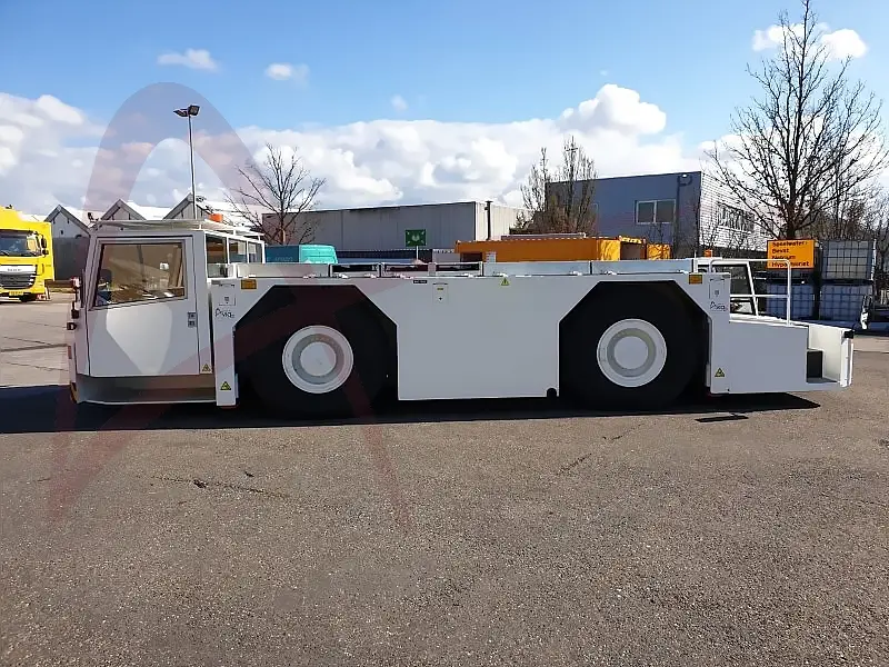 SCHOPF F396C | Pushback Tractors / Tugs | Aviaco GSE