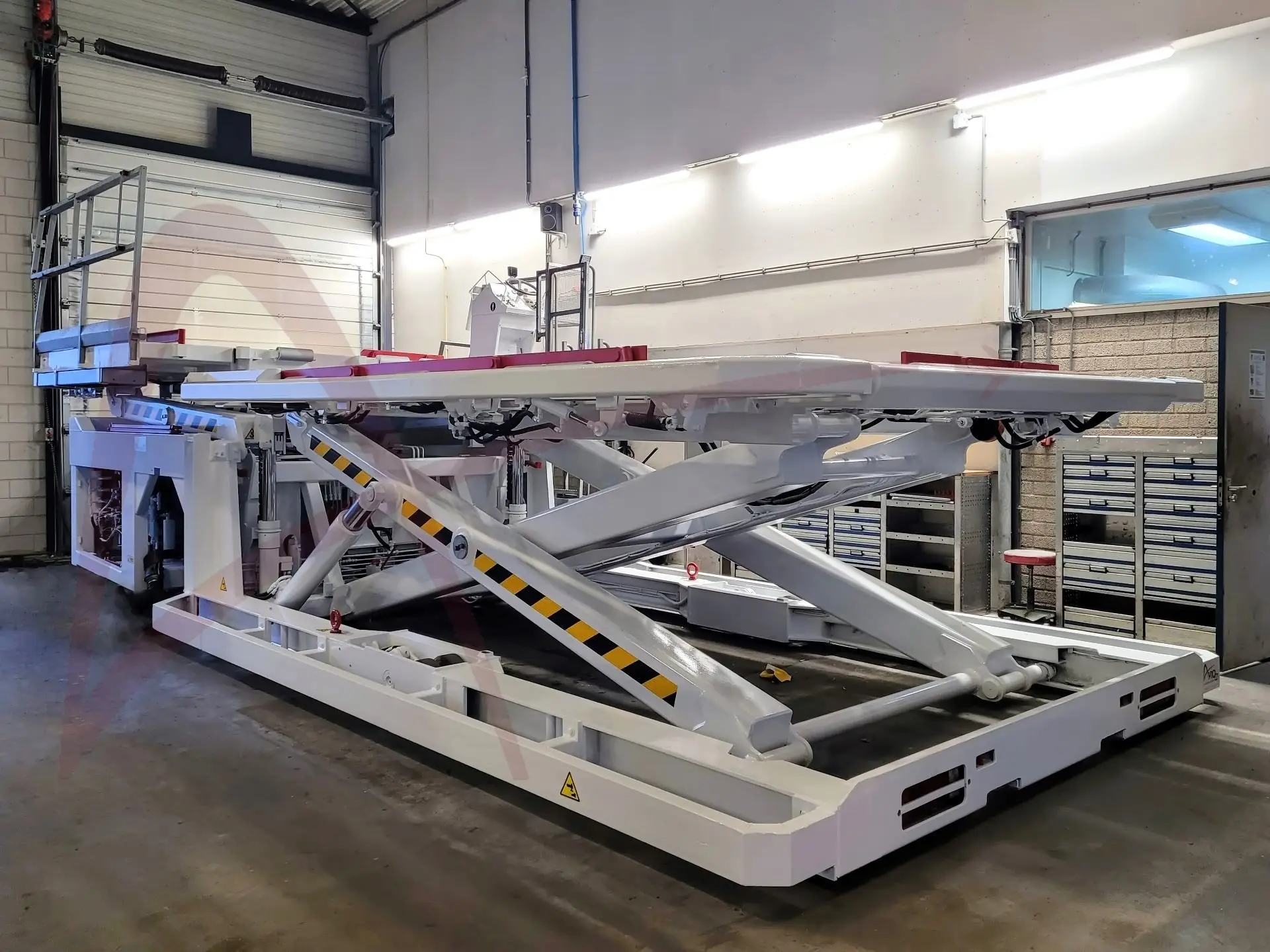 AIR MARREL LAM7000DPL9 | Cargo Loaders | Aviaco GSE