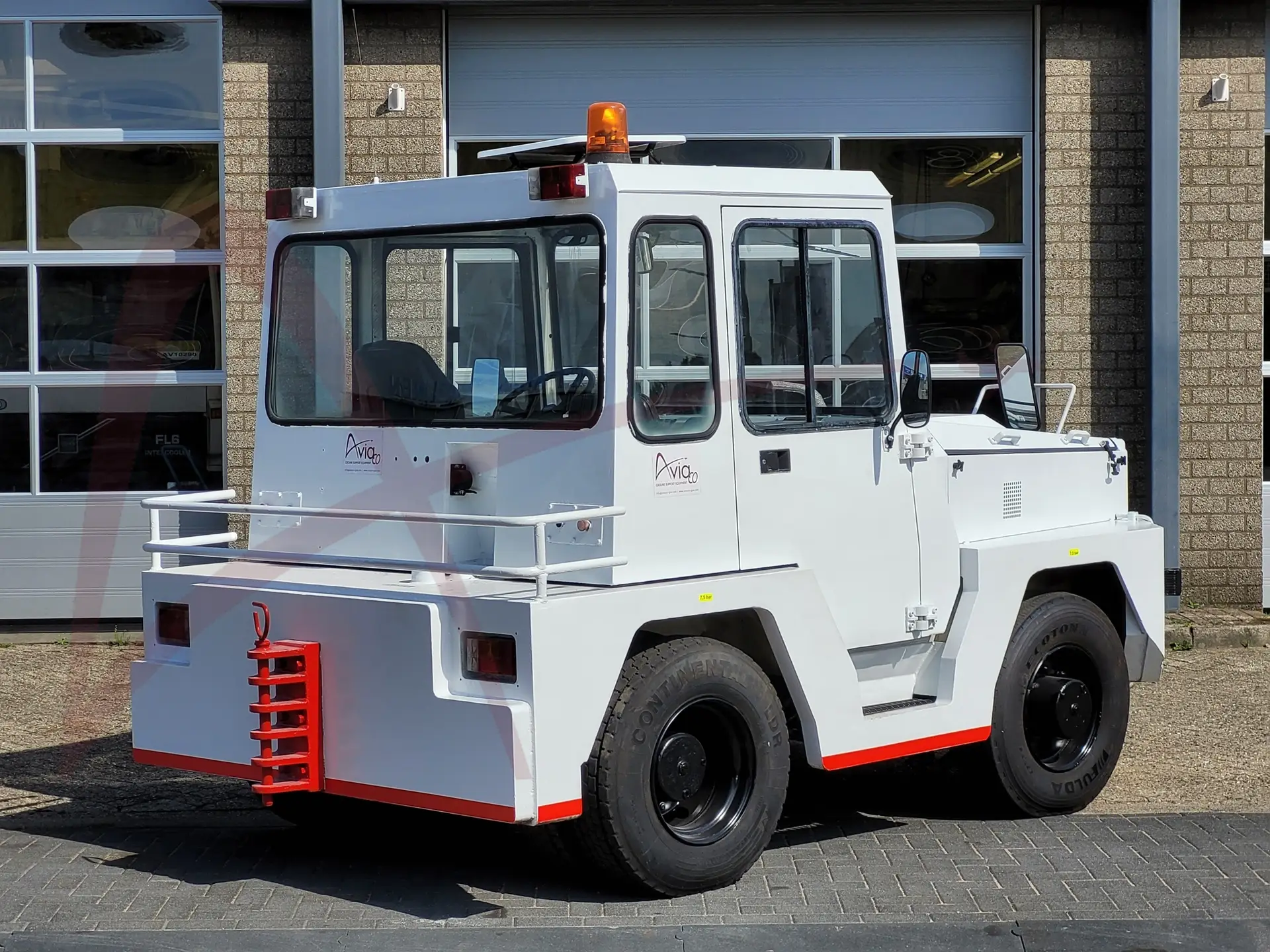 MULAG COMET 12A | Pushback Tractors / Tugs | Aviaco GSE