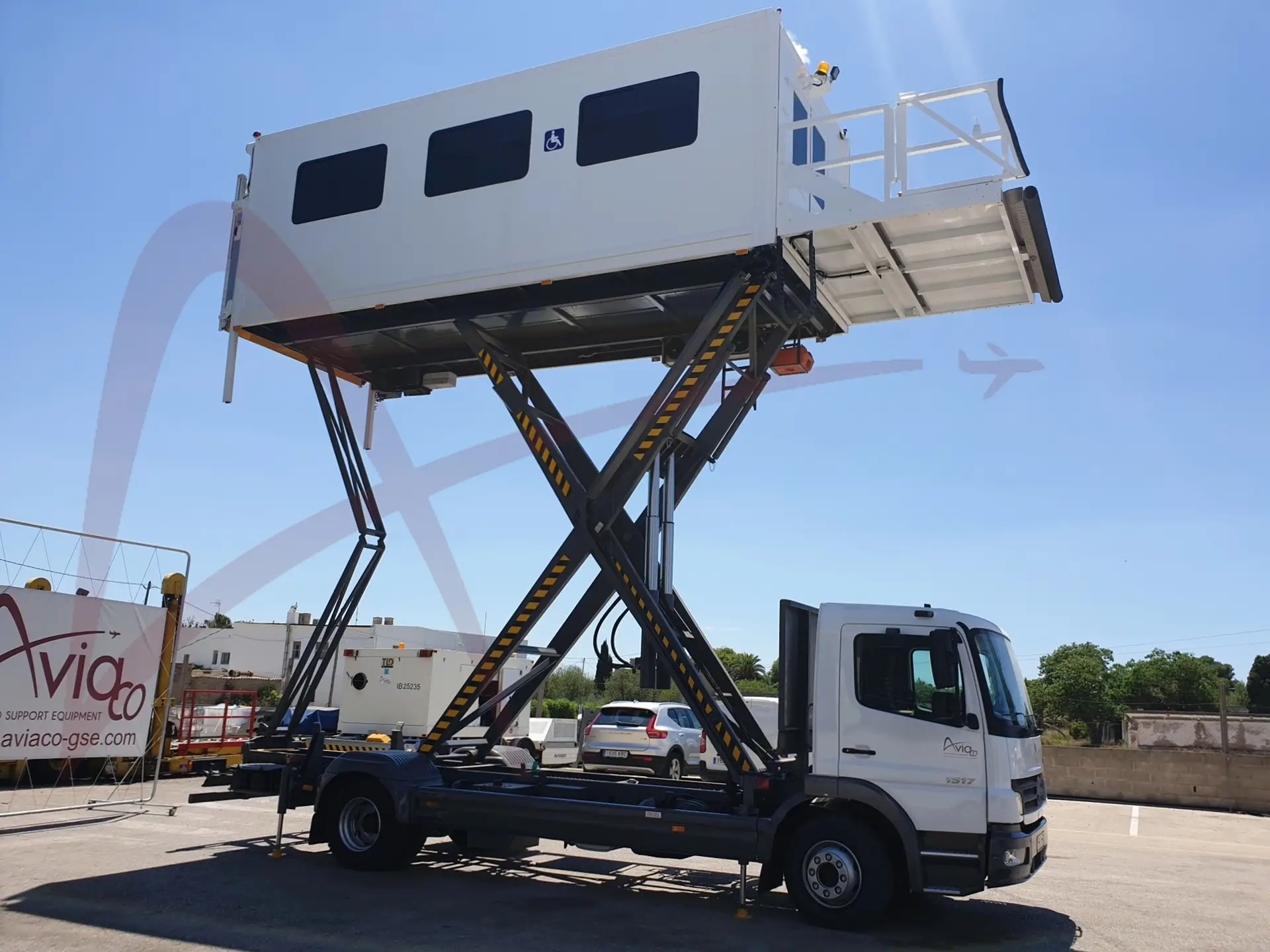 MALLAGHAN ML6100T | Ambulifts | Aviaco GSE