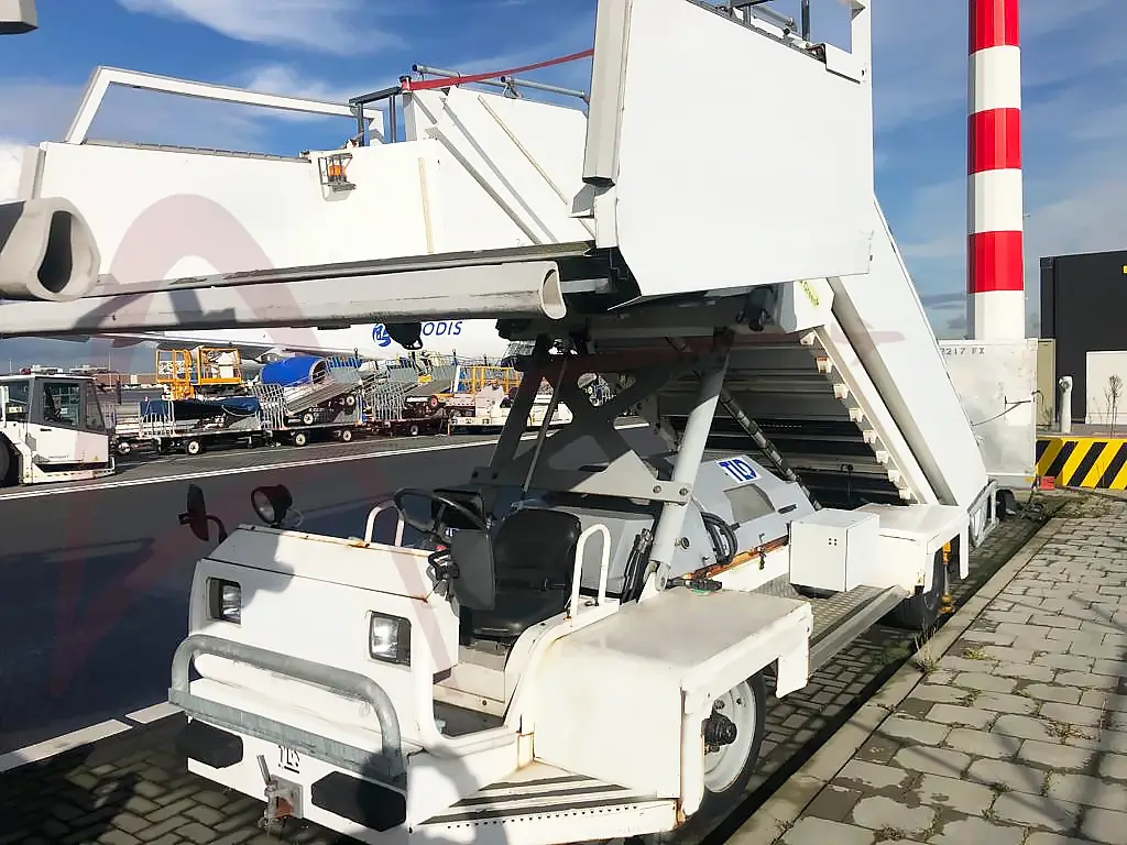 TLD ABS-580-E | Passenger Stairs | Aviaco GSE