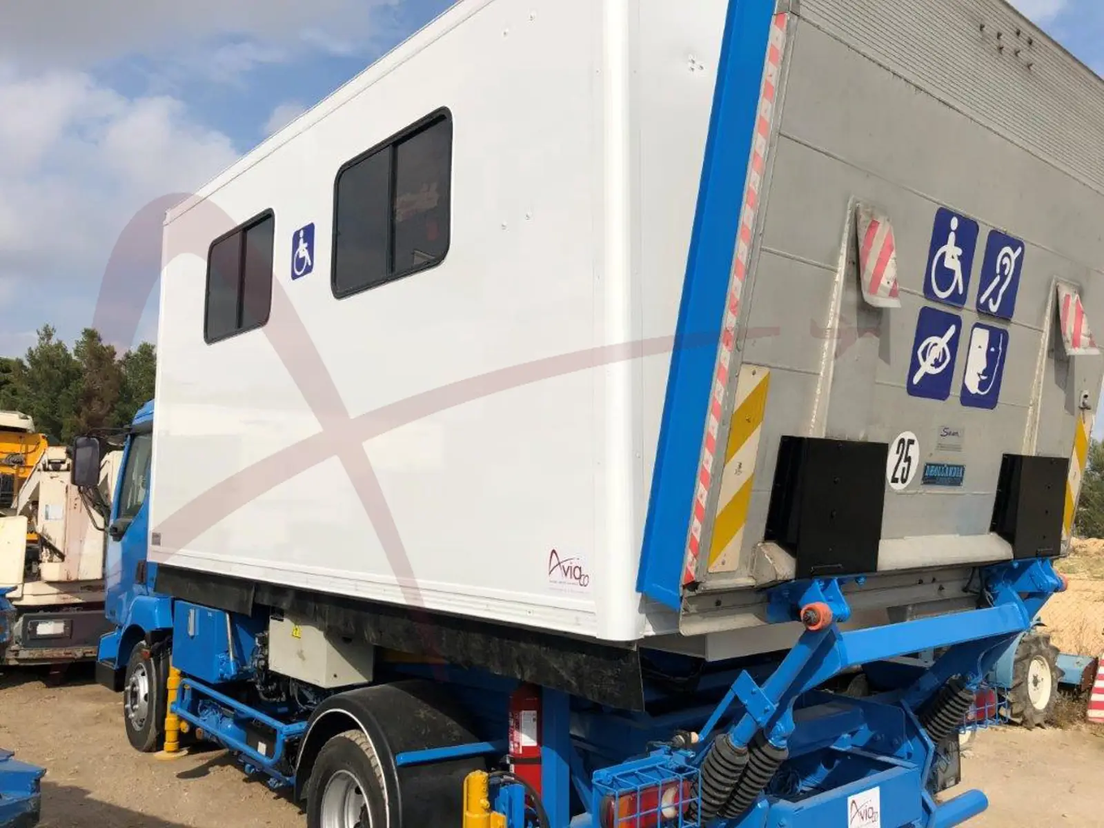 SOVAM HELP 15 HDC | Ambulifts | Aviaco GSE