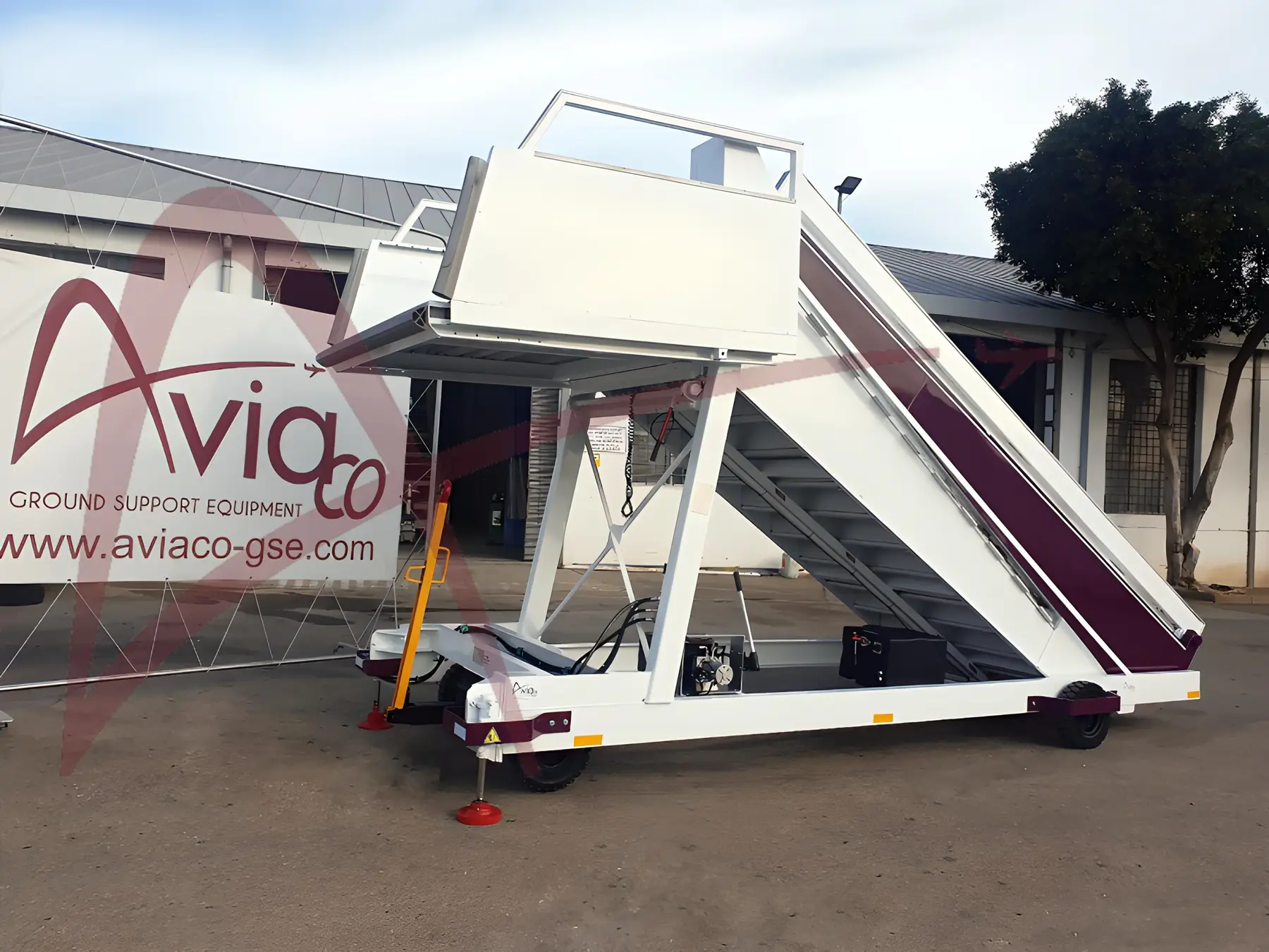 TLD ABT480 | Passenger Stairs | Aviaco GSE