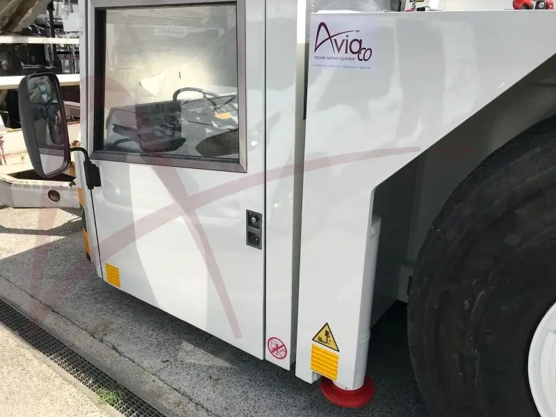 SCHOPF F396W | Pushback Tractors / Tugs | Aviaco GSE