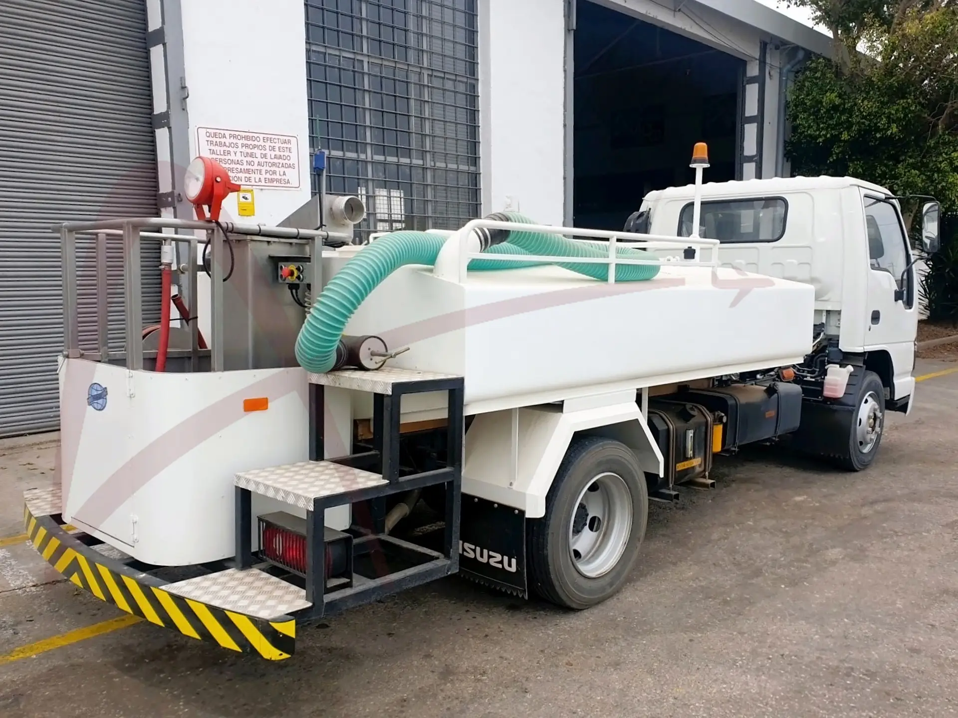 DENGE LT-01 | Toilet Trucks | Aviaco GSE