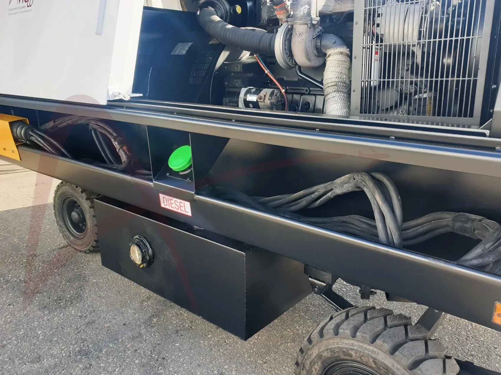 HOUCHIN C690 28 | Ground Power Units (GPU) | Aviaco GSE