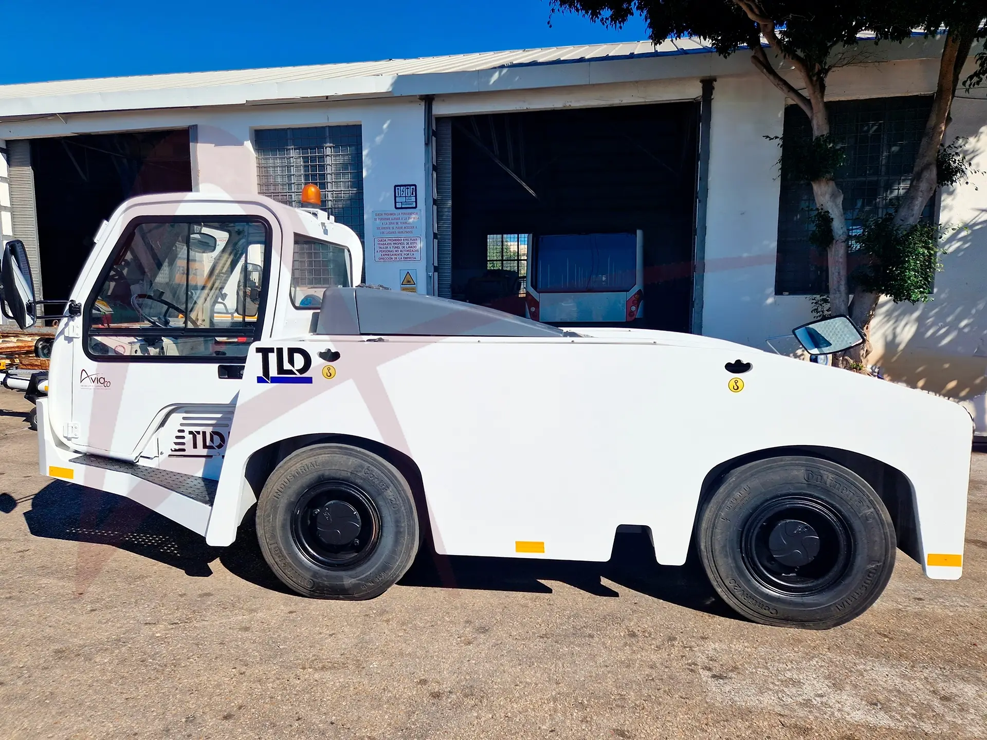 TLD TMX-150/15 | Pushback Tractors / Tugs | Aviaco GSE