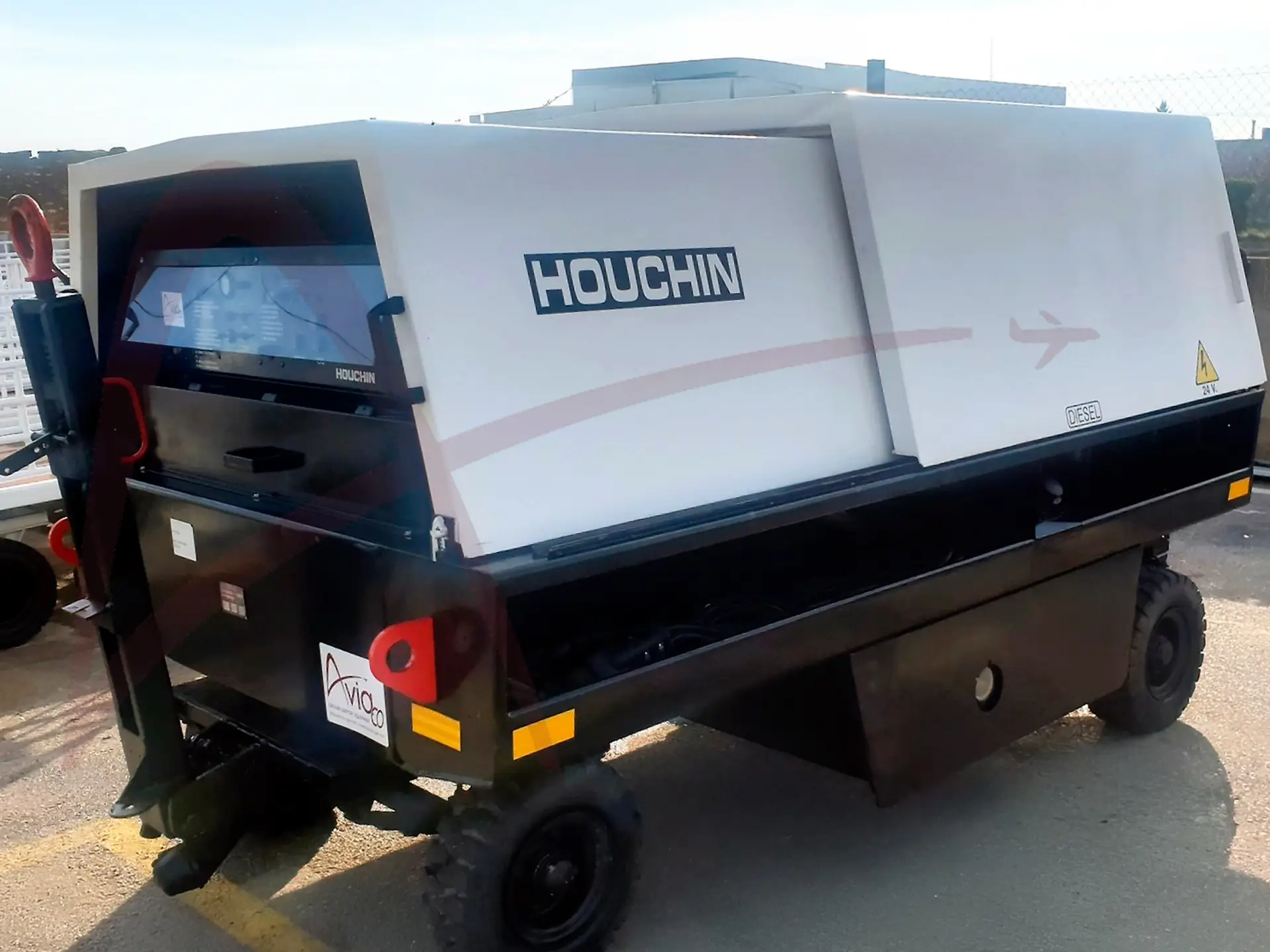 HOUCHIN D690-100SV | Ground Power Units (GPU) | Aviaco GSE