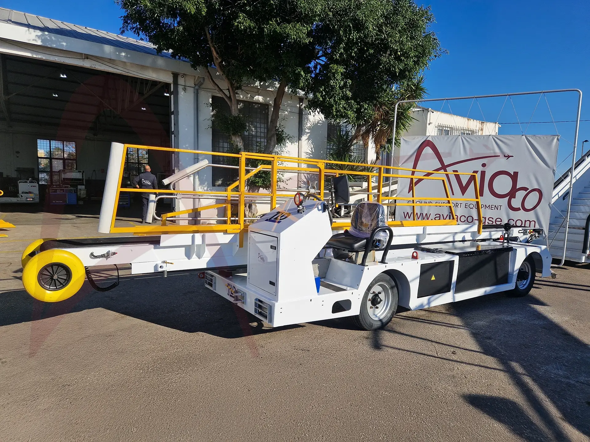 TLD NBL-E | Belt Loaders | Aviaco GSE